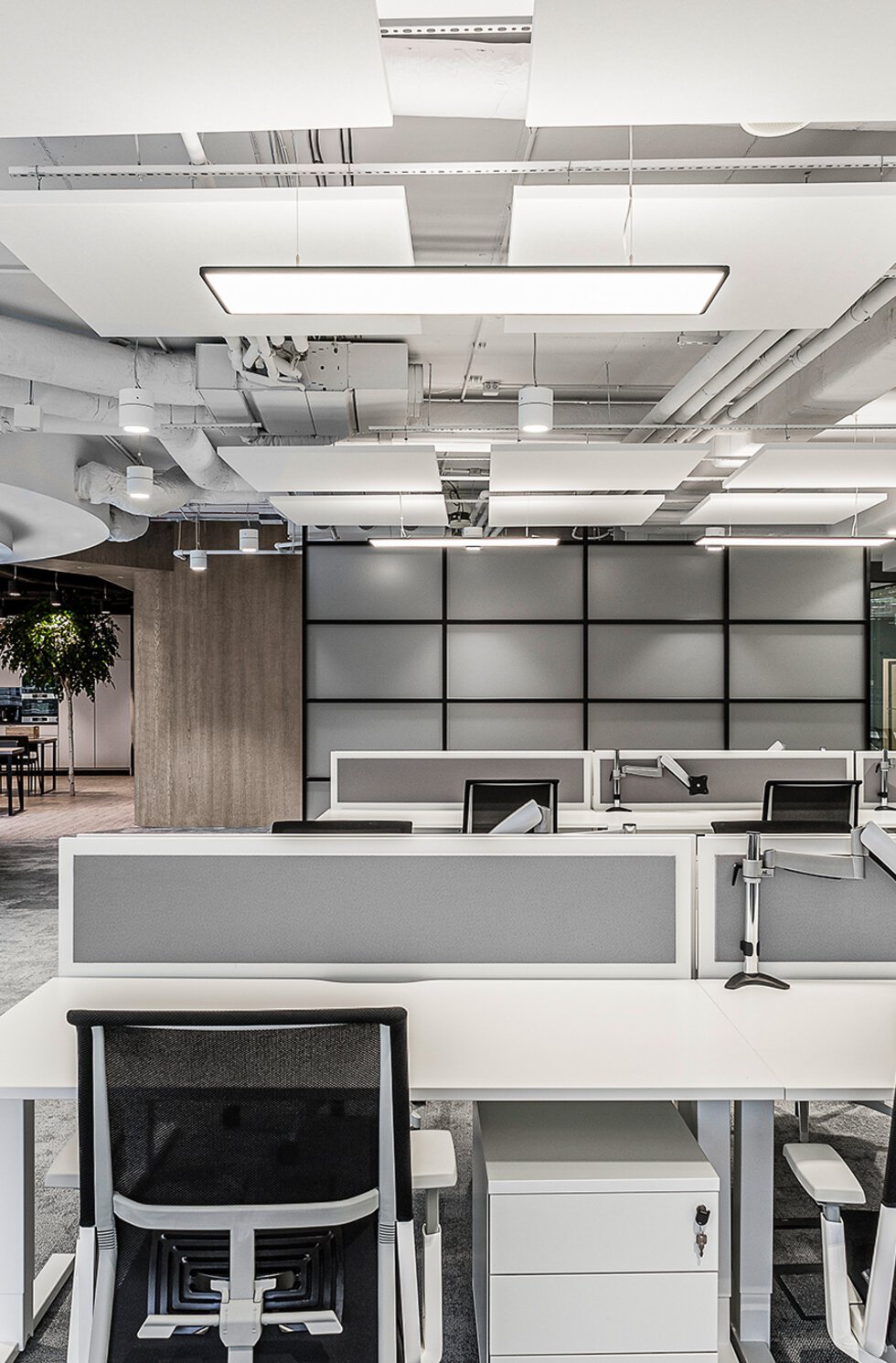 TASK, ultra-slim office lighting series - Luminaire | XAL