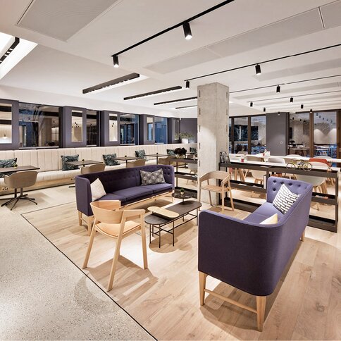 Reception lighting: light that welcomes | XAL