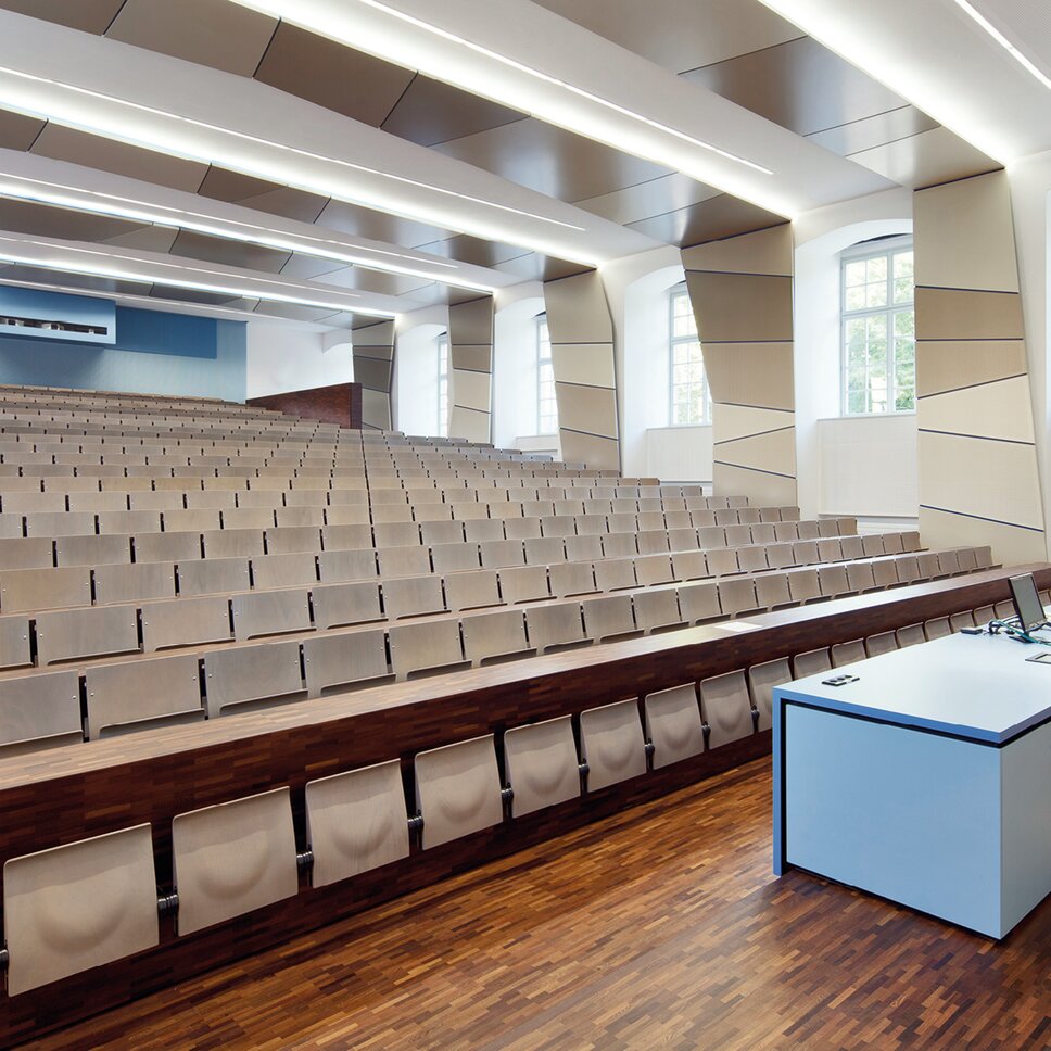 Lighting for the lecture hall and auditorium | XAL