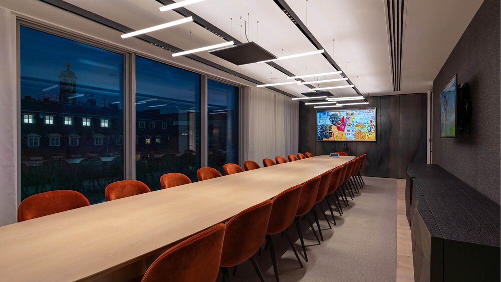 Lighting for conference and meeting rooms | XAL