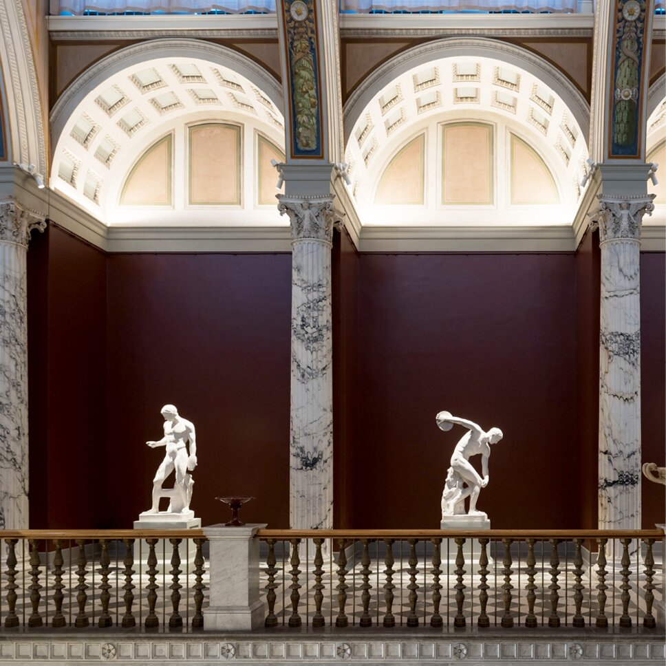 Sculpture lighting - how to stage sculptures correctly | XAL