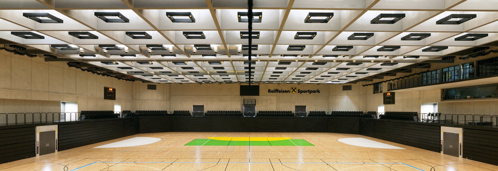 Lighting for sports halls | XAL