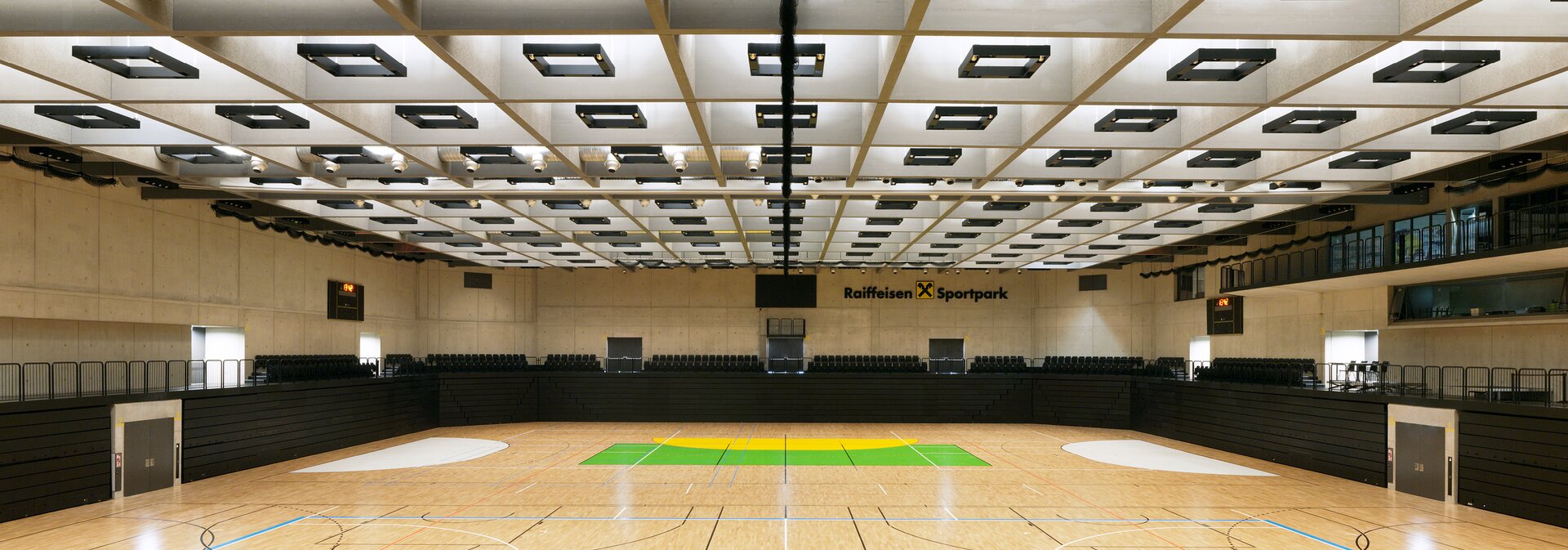 Lighting for sports halls | XAL