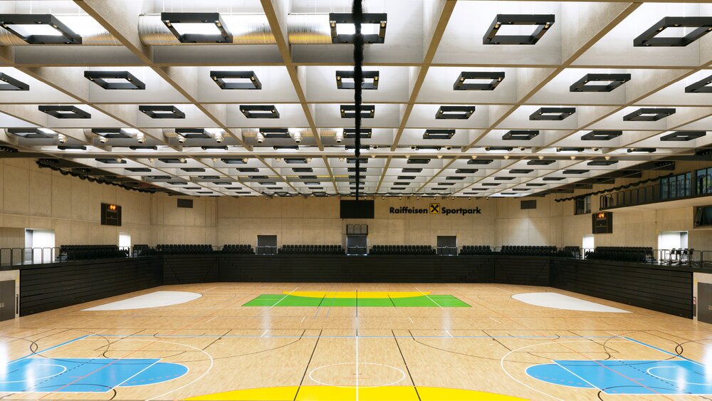 Lighting for sports halls | XAL