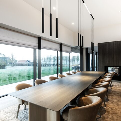 Lighting for dining tables and dining rooms | XAL