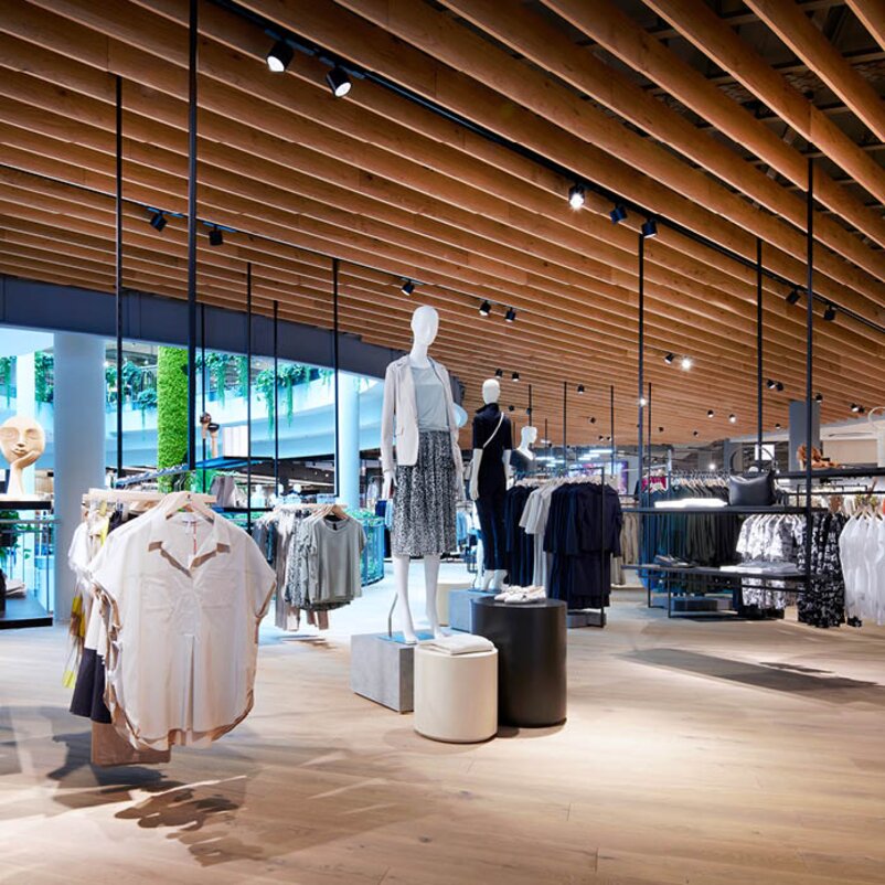 The right store lighting to create an inviting shopping atmosphere | XAL