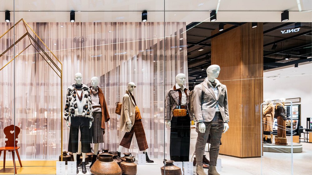 The right store lighting to create an inviting shopping atmosphere | XAL