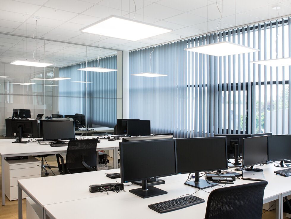 TASK, ultra-slim office lighting series - Luminaire | XAL