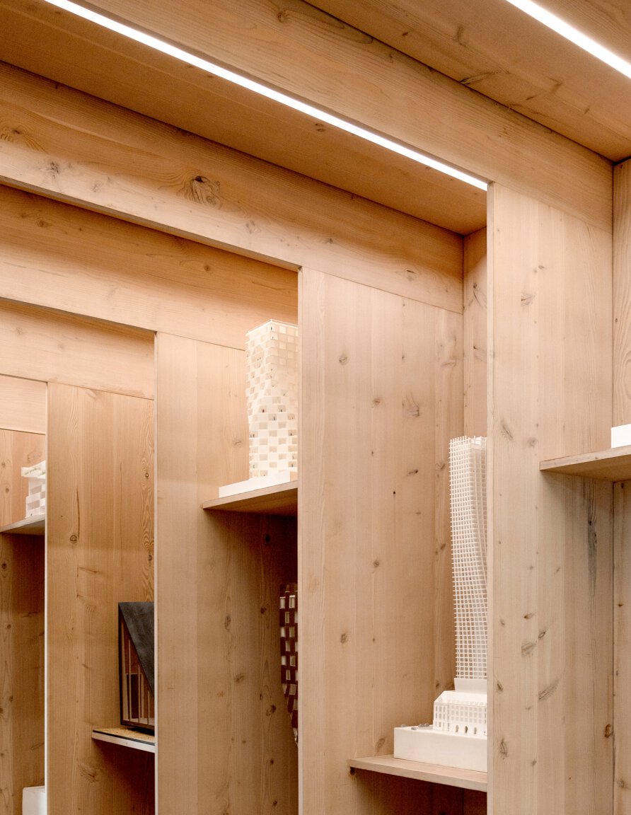 BASO IP 54 - outside with profile - Luminaire | XAL