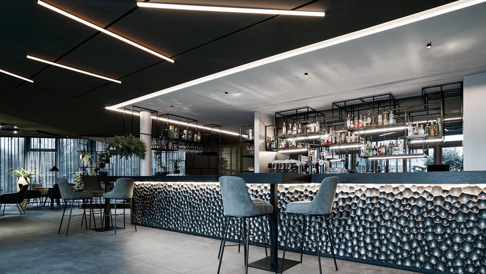 Restaurant Lighting | XAL